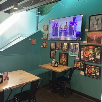 THE BOOZY MUTT - Updated December 2025 - 94 Photos & 29 Reviews - 2639 ...