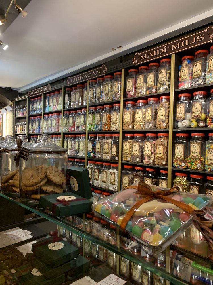 AUNTY NELLIE’S SWEET SHOP - 22 Photos - 10 High Street, Galway ...