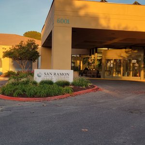 JOHN MUIR HEALTH URGENT CARE CENTER - Updated January 2026 - 15 Photos ...