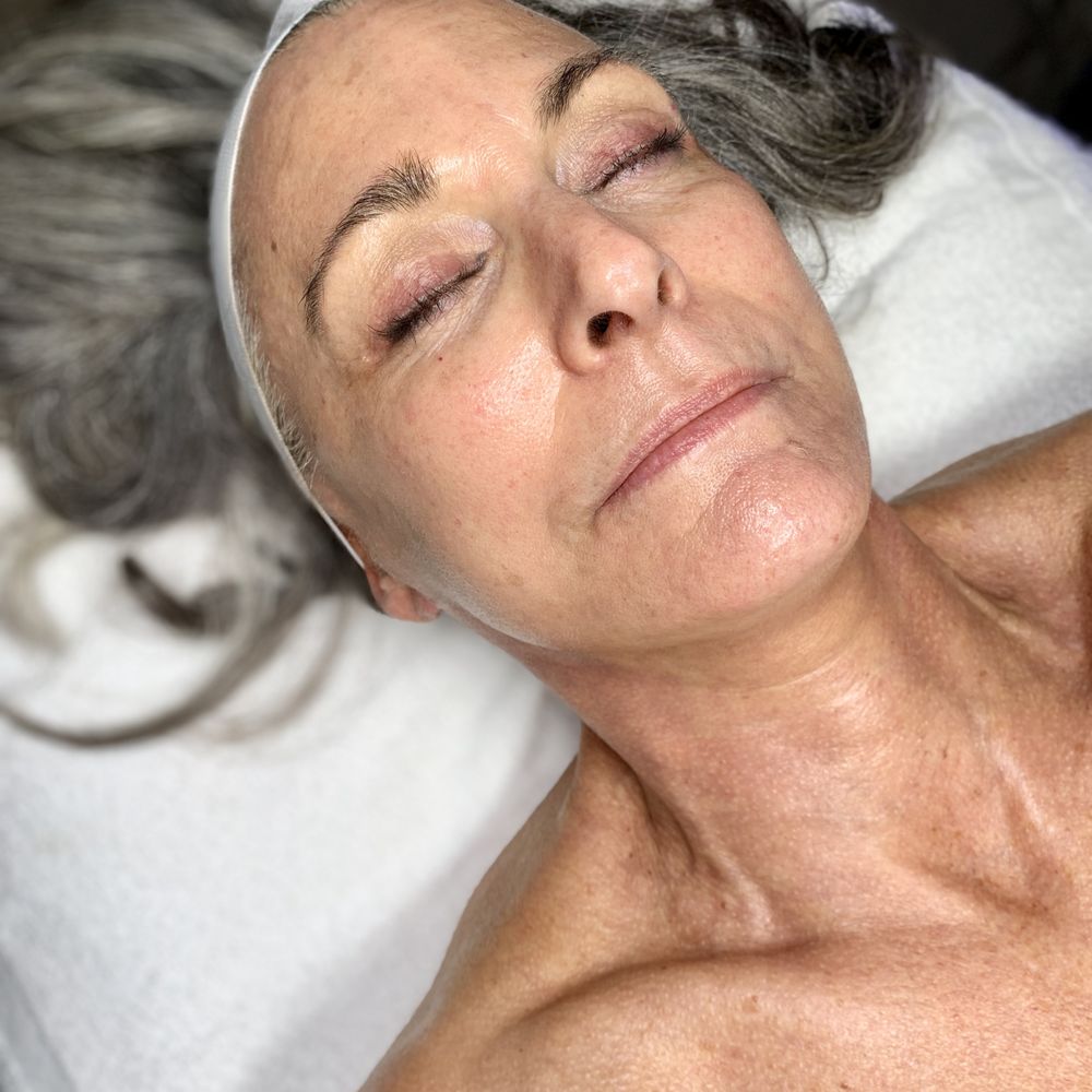 Stephanie Ecker's Instagram, Twitter & Facebook on IDCrawl