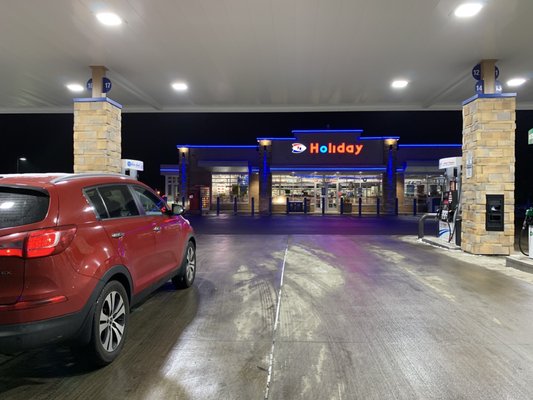 HOLIDAY GAS STATION - Updated October 2025 - 10700 W 10th St, Waconia ...