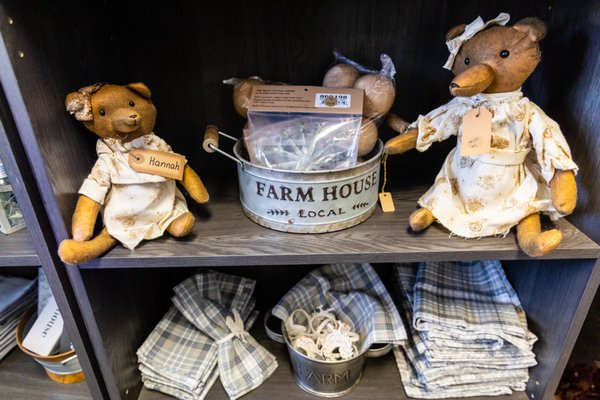 WILLOW TREE HANDMADE PRIMITIVES - Updated December 2025 - 12 Photos ...