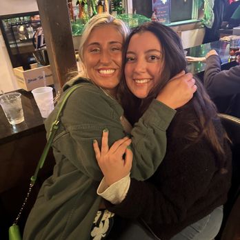 CIRCLE INN - Updated December 2025 - 11 Reviews - 34 E Crafton Ave ...