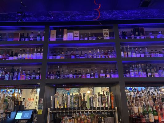 AVENUE BAR - Updated October 2025 - 23 Photos & 29 Reviews - 338 W 4th ...