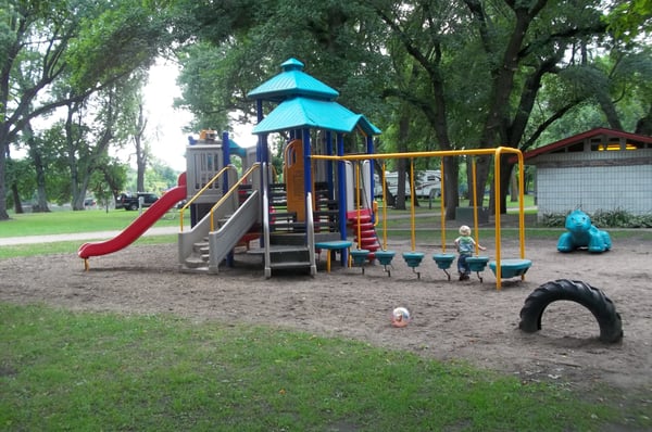 TWO RIVERS CAMPGROUND & TUBING - Updated July 2025 - 13 Photos & 27 ...