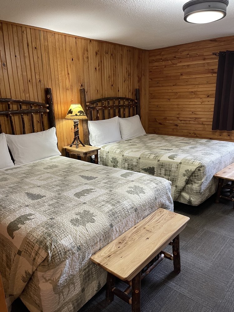 THE OUTDOORSMAN MOTEL - Updated June 2026 - 171 Mission Road, Wawa ...