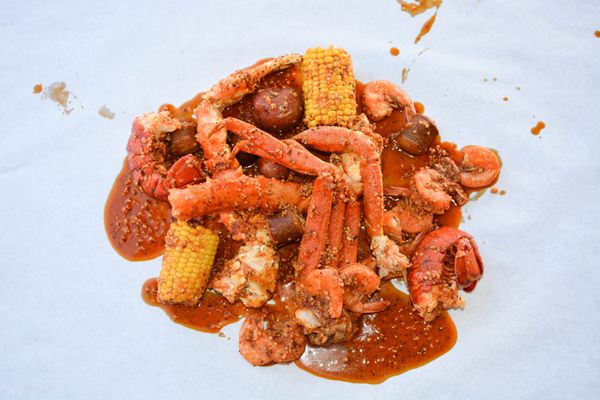 ANGRY CRAB SHACK - Updated October 2024 - 77 Photos & 68 Reviews - 6360 ...