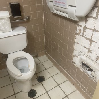 ROMINE’S HIGH POCKETS - Updated October 2025 - 59 Photos & 92 Reviews ...