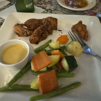 LUNA’S RESTAURANT - Updated December 2024 - 83 Photos & 139 Reviews ...