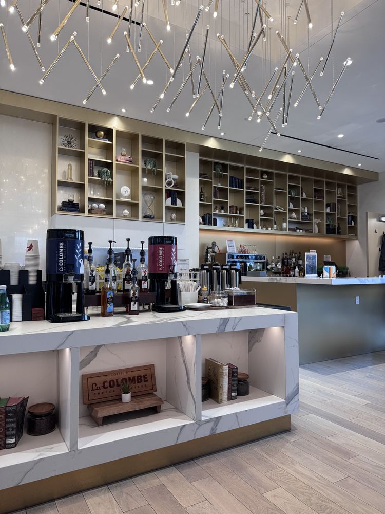 AMTRAK METROPOLITAN LOUNGE - Updated January 2026 - 147 Photos & 20 ...