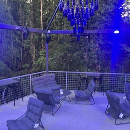 WEEZY’S - Updated December 2024 - 118 Photos & 50 Reviews - 200 Bennett ...