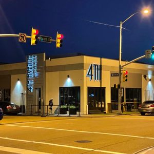 OLD CAPITOL INN ROOFTOP BAR - Updated May 2025 - 29 Photos - 226 N ...