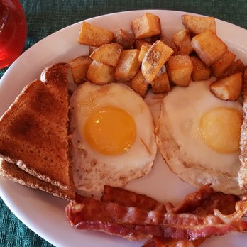 CHEBUCTO INN - Updated December 2025 - 22 Photos - 6151 Lady Hammond ...