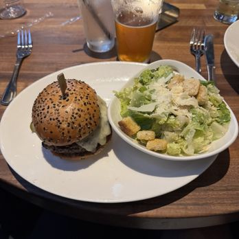 YARD HOUSE - Updated December 2025 - 1156 Photos & 1390 Reviews - 1555 ...