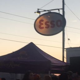 THE ESSO CLUB - Updated July 2025 - 84 Photos & 127 Reviews - 129 Old ...