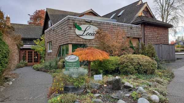 LOCALS - 73 Photos & 87 Reviews - 1760 Riverside Lane, Courtenay ...