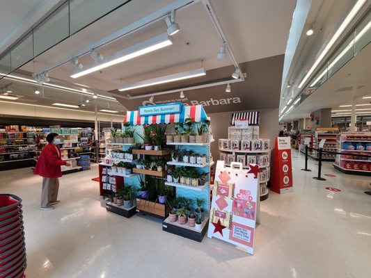 TARGET - Updated June 2025 - 54 Photos & 65 Reviews - 3891 State St ...