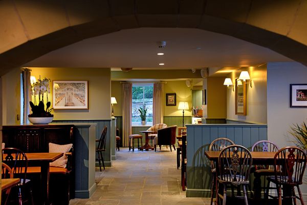 THE THREE FISHES - Updated September 2024 - Mitton Rd, Clitheroe ...