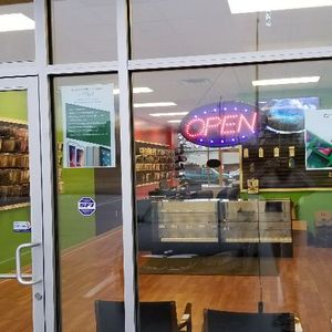 APPLE CRABTREE VALLEY MALL - Updated July 2024 - 27 Photos & 195 ...