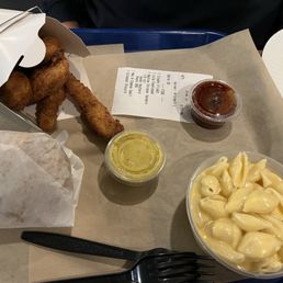 ATLAS CHICKEN - Updated October 2025 - 51 Photos & 47 Reviews - 1048 W ...