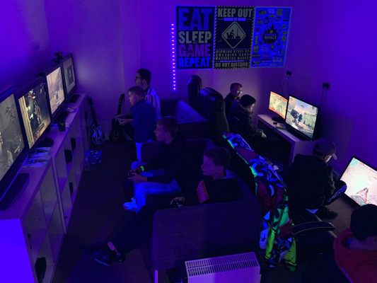 THE GEEK GUYS VIDEO GAMES & ARCADE - 10 Photos - Dundas Street ...