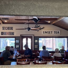 REECECLIFF FAMILY DINER - Updated July 2025 - 143 Photos & 154 Reviews ...