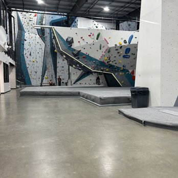 ALPINE CLIMBING ADVENTURE FITNESS - Updated July 2024 - 168 Photos & 90 ...