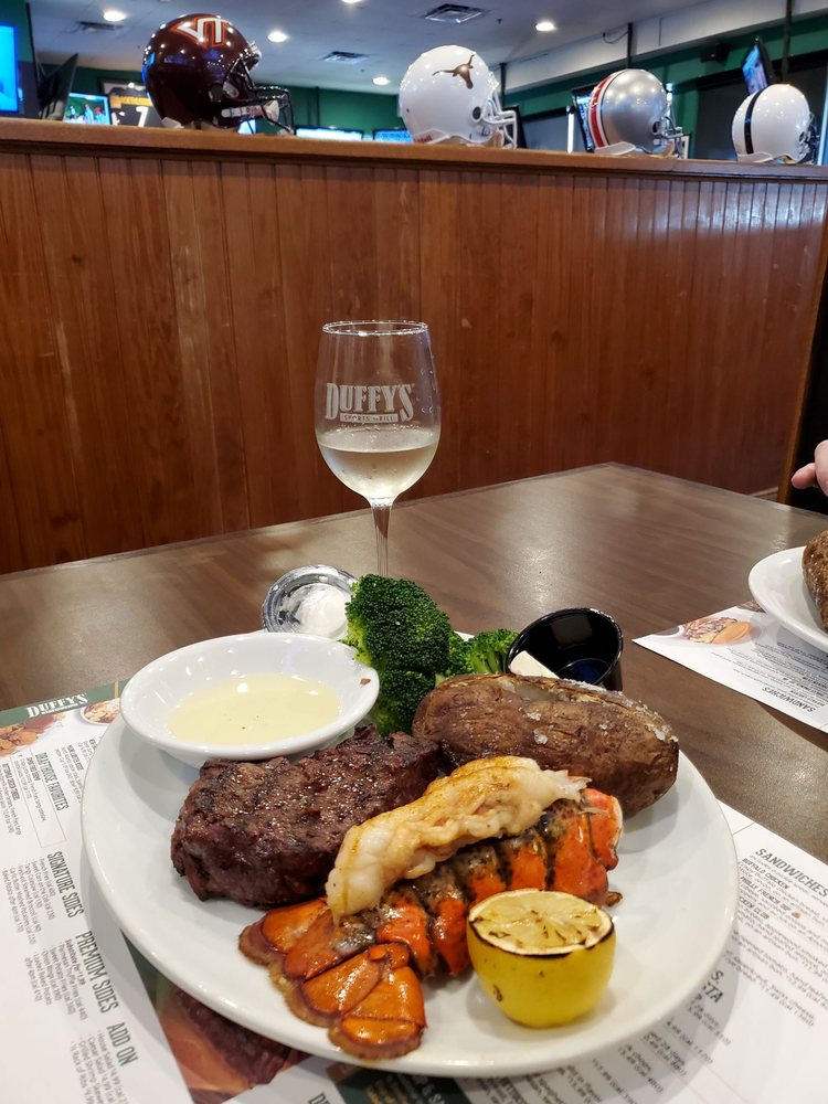 DUFFY’S SPORTS GRILL - 95 Photos & 144 Reviews - 11935 Southern Blvd ...