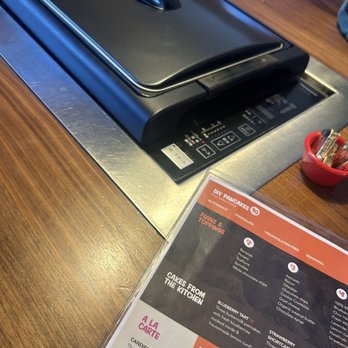 SLAPPY CAKES - Updated August 2024 - 753 Photos & 924 Reviews - 4246 SE ...