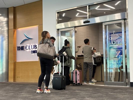 THE CLUB BWI - Updated September 2025 - 340 Photos & 222 Reviews - 7160 ...