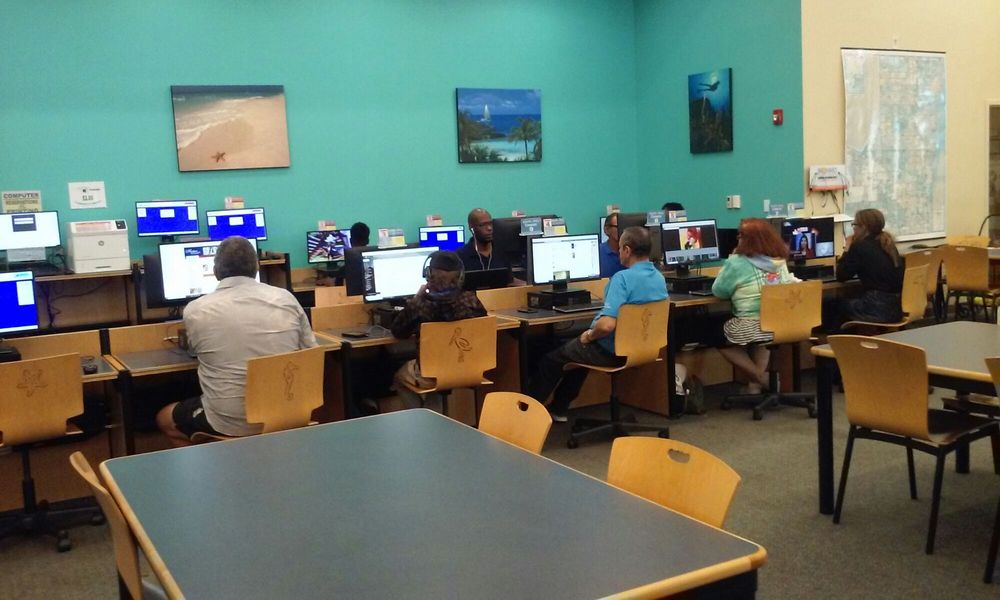 DANIA BEACH PAUL DEMAIO LIBRARY - Updated December 2025 - 1 Park Ave E ...