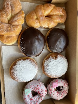 GLAZED DOUGHNUTS - 262 Photos & 173 Reviews - 24 Wine St, Hampton, VA ...