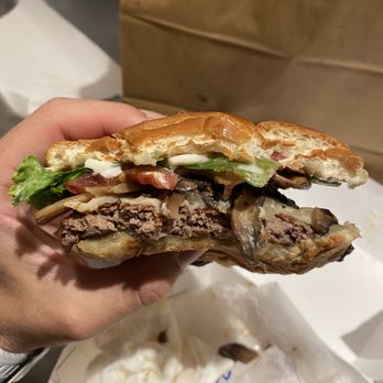 TONYBURGERS - HOLLADAY - Updated December 2025 - 112 Photos & 180 ...