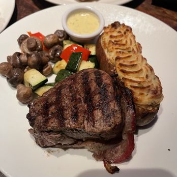 THE KEG STEAKHOUSE + BAR - DESERT RIDGE - Updated June 2024 - 716 ...