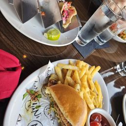 MUNI - Updated December 2025 - 304 Photos & 125 Reviews - 316 Delaware ...