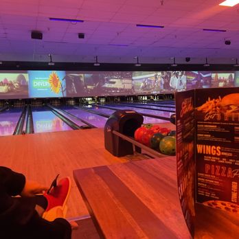 BOWLERO TAMARAC - Updated December 2025 - 43 Photos & 18 Reviews - 8501 ...