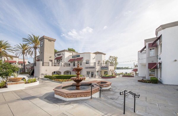 PLAZA DEL LAGO - Updated August 2025 - 27722-27802 Vista Del Lago ...