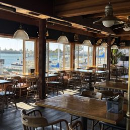 QUINN’S LIGHTHOUSE - Updated January 2025 - 1040 Photos & 1101 Reviews ...