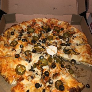 DOUGGY FRESH PIZZA - 80 Photos & 127 Reviews - 1585 N Palm Ave, Fresno ...