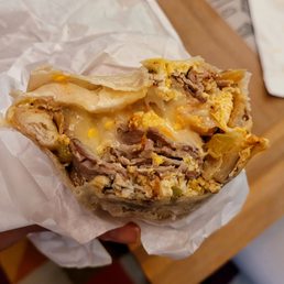 ROUNDHOUSE DELI - 744 Photos & 807 Reviews - 604 Church St, Roseville ...