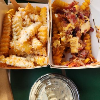 SHAKE SHACK - Updated March 2025 - 170 Photos & 92 Reviews - 103 W ...