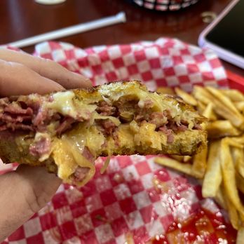 THE SUB SPOT - Updated July 2024 - 139 Photos & 119 Reviews - 3709 ...