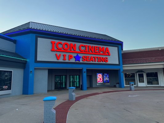 ICON CINEMA - Updated October 2025 - 33 Photos & 28 Reviews - 1225 E ...