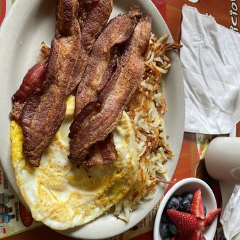 PLUM DELICIOUS FAMILY RESTAURANT - Updated November 2025 - 188 Photos ...