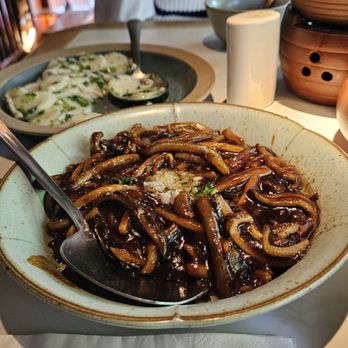 CHELI - Updated August 2024 - 1844 Photos & 393 Reviews - 19 St Marks ...