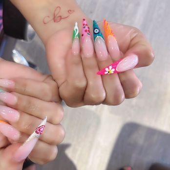 Quality nails store
