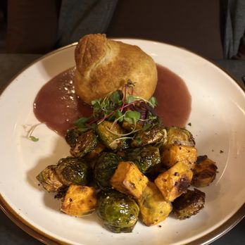 NYLA’S RESTAURANT - Updated May 2024 - 113 Photos & 40 Reviews - 211 ...