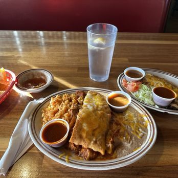 LOS COMPADRES - Updated April 2025 - 117 Photos & 189 Reviews - 2437 ...