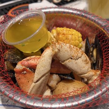 LINE & LURE SEAFOOD KITCHEN & TAP - Updated December 2025 - 535 Photos ...