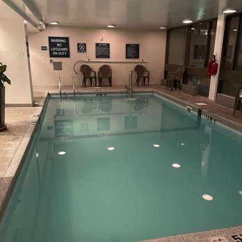 FOUR POINTS BY SHERATON BOSTON NEWTON - Updated December 2024 - 97 ...